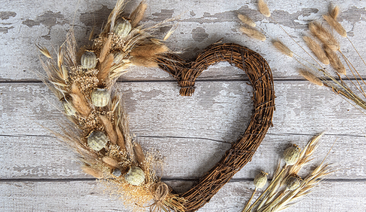 DIY Dried Flower Hearts (Natural) for Christmas and Birthday Gifts ...